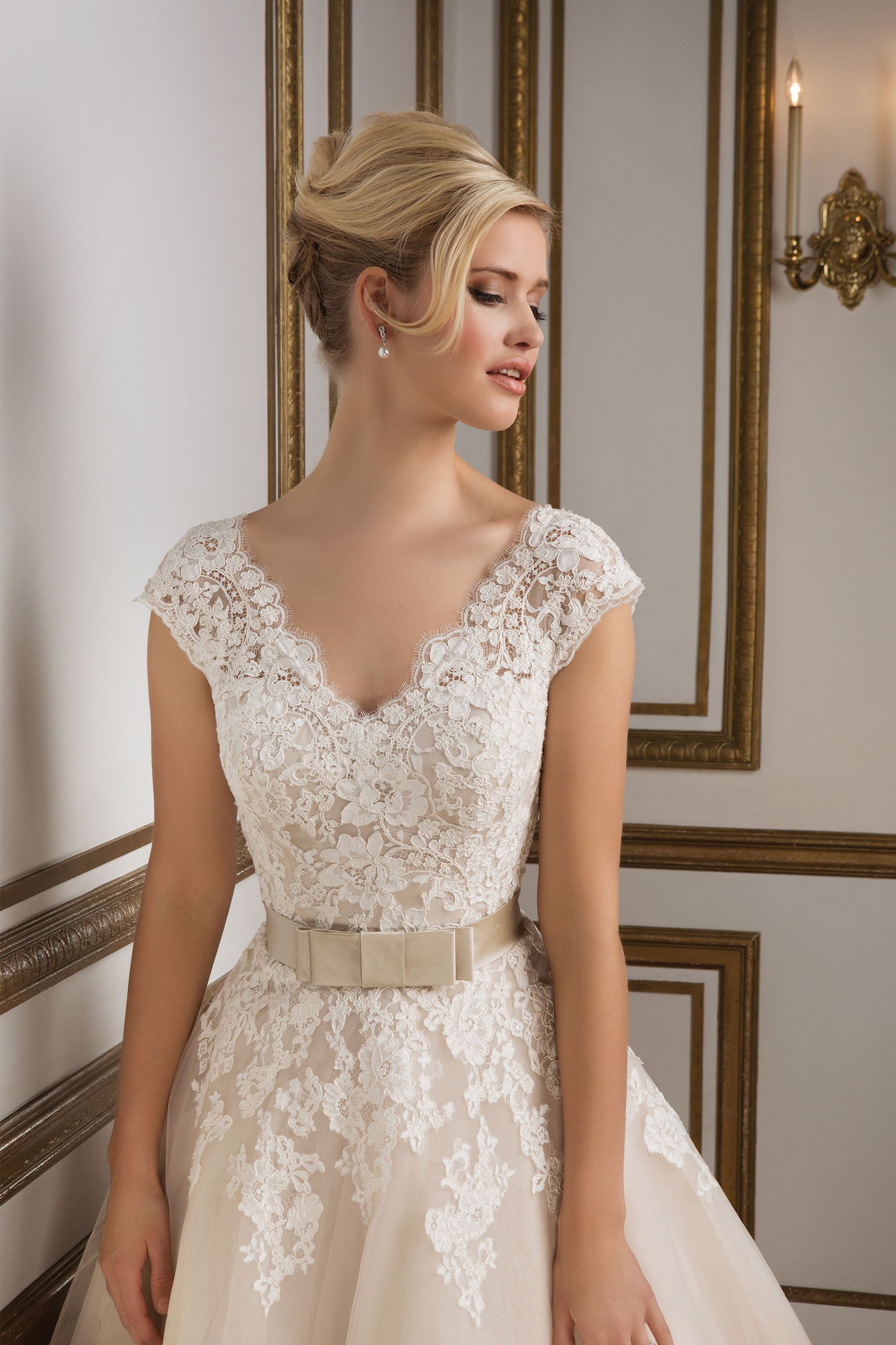 8815: Vintage-Inspired Champagne Tulle Tea Length Bridal Gown | Justin ...