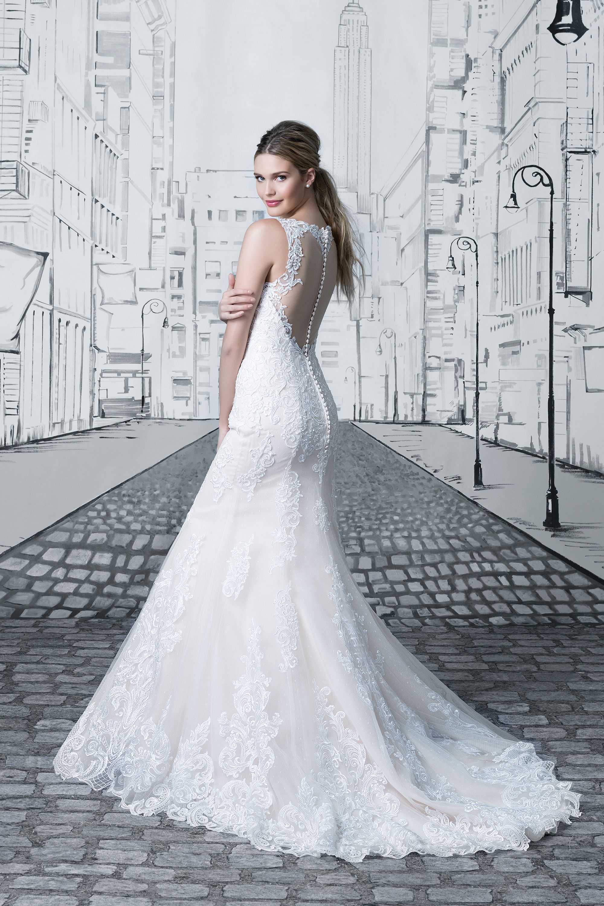 8909: Lace Fit and Flare Gown with Detachable Monarch Train | Justin ...